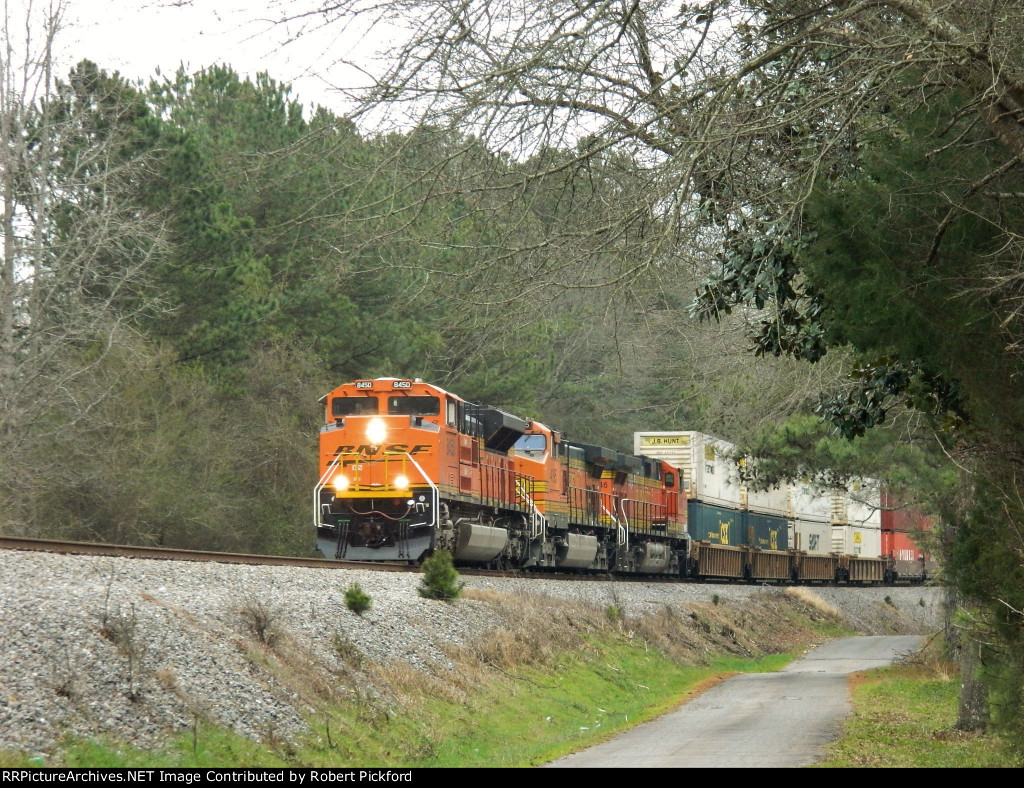 BNSF 8450 (SD70ACe) 4195 (C44-9W) 4646 (C44-9W)